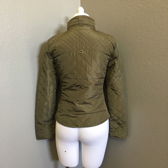 Iris Basic | Jackets & Coats | Quilted Puffer Jacket | Poshmark